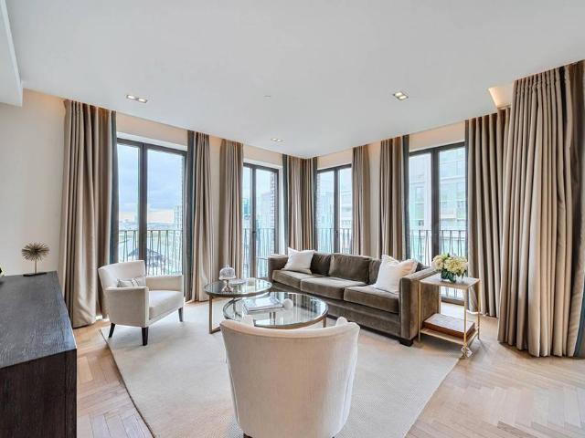 3 bedroom flat for sale