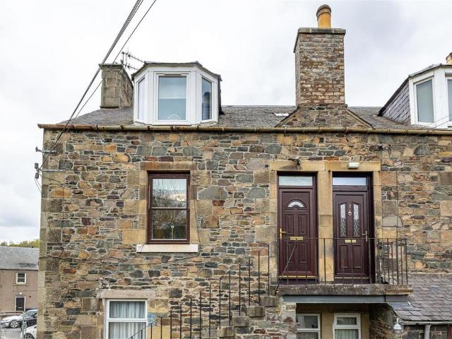 3 bedroom flat for sale
