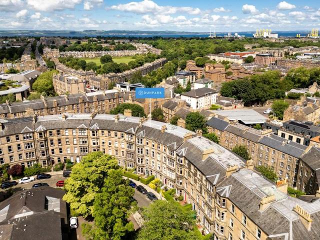 3 bedroom flat for sale