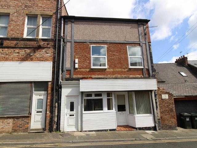3 bedroom flat for sale