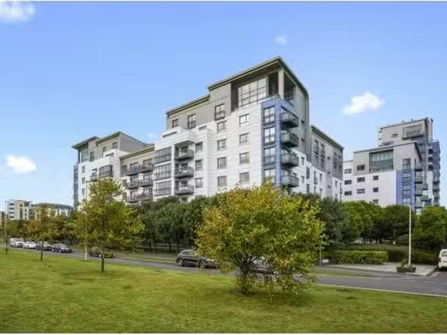 3 bedroom flat for sale, 3/23 Western Harbour Midway, Newhaven.