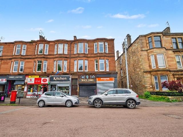 3 bedroom flat for sale
