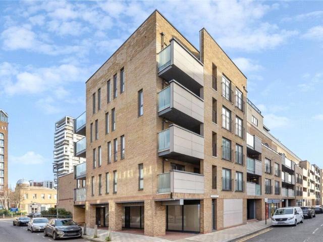 3 bedroom flat for sale