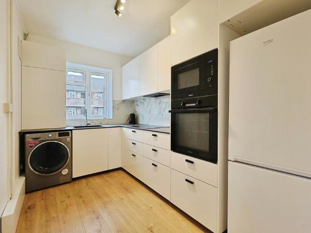 3 bedroom flat for sale