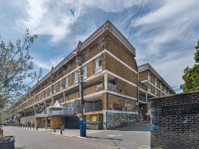 3 bedroom flat for sale