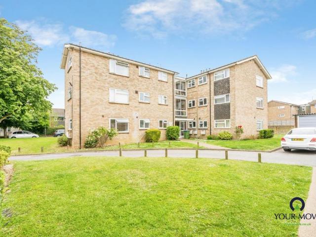 3 bedroom flat for sale