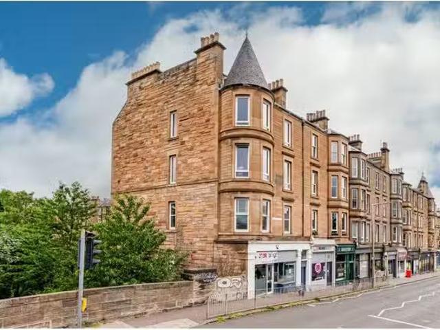 3 bedroom flat for sale, Ashley Terrace, Merchiston, Edinburgh.