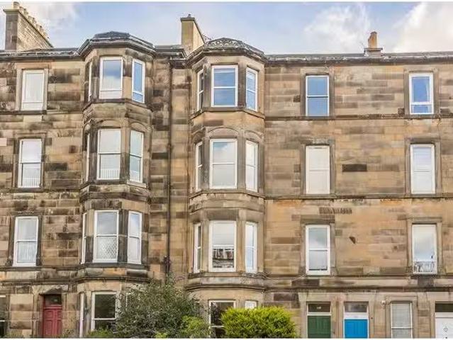 3 bedroom flat for sale, Dalkeith Road, Newington, Edinburgh.