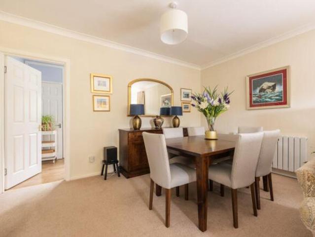 3 bedroom flat for sale in 40J Cramond Vale, Edinburgh, EH4 6RB, EH4
