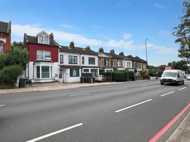 3 bedroom flat for sale in 485 Archway Road, Highgate, London, N6 4HX, N6