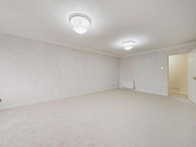 3 bedroom flat for sale in 4d Briar Grove, Newlands, Glasgow, G43 2TG, G43