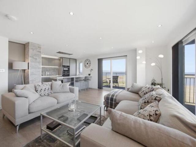 3 bedroom flat for sale in 59/14 Hesperus Broadway, Edinburgh, Midlothian, EH5