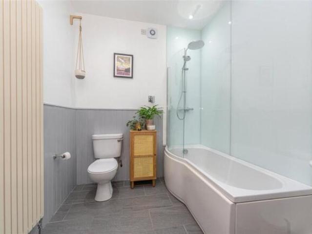3 bedroom flat for sale in 6/3 Murrayfield Avenue, Edinburgh, EH12