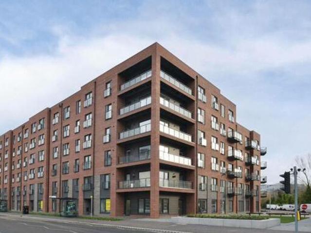 3 Bedroom Flat For Sale In 89 Ocean Drive, Edinburgh
