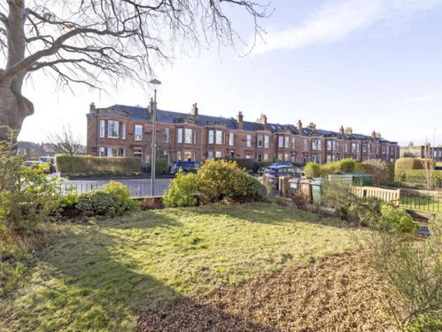 3 bedroom flat for sale in 100 Craiglea Drive, Morningside, Edinburgh, EH10 5PN, EH10