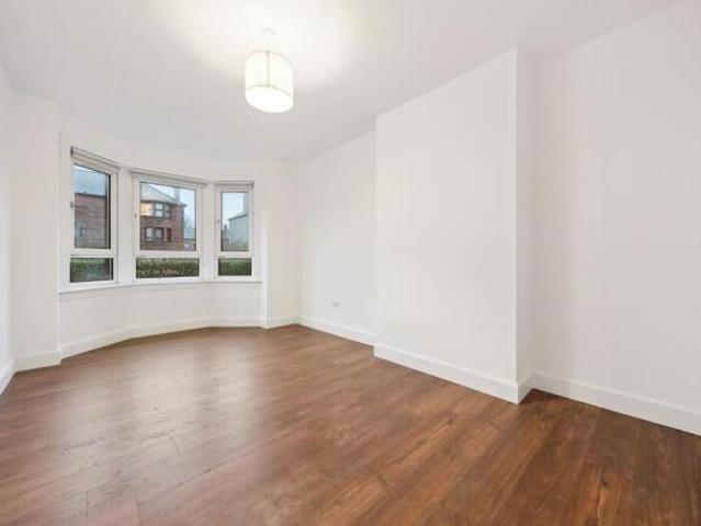 3 bedroom flat for sale in 1447 Paisley Road West, Flat 0/1, Craigton, Glasgow, G52 1SX, G52