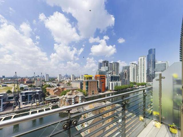 3 Bedroom Flat For Sale In 14 Turnberry Quay, Crossharbour