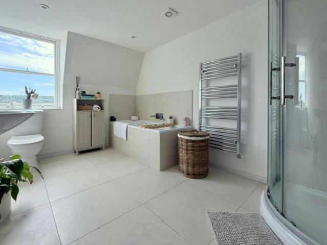 3 bedroom flat for sale in Camden Crescent, Bath, BA1