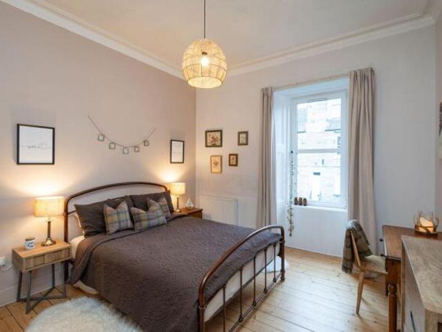 3 bedroom flat for sale in 21 Ryehill Place, Leith Links, Edinburgh, EH6 8EP, EH6