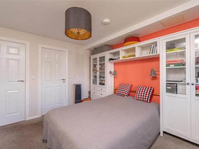 3 bedroom flat for sale in 3/5 Arneil Drive, Edinburgh, EH5