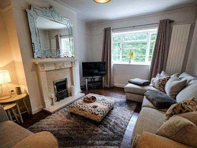 3 Bedroom Flat For Sale In The Drive, London