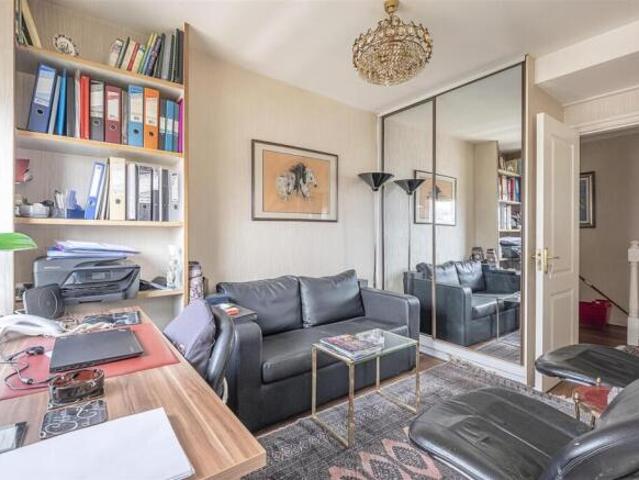 3 bedroom flat for sale in THE WATER GARDENS, London, W2