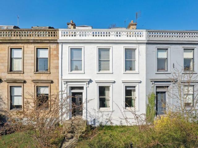 3 bedroom flat for sale in Top Floor 14 Bank Street, Hillhead, G12 8JQ, G12