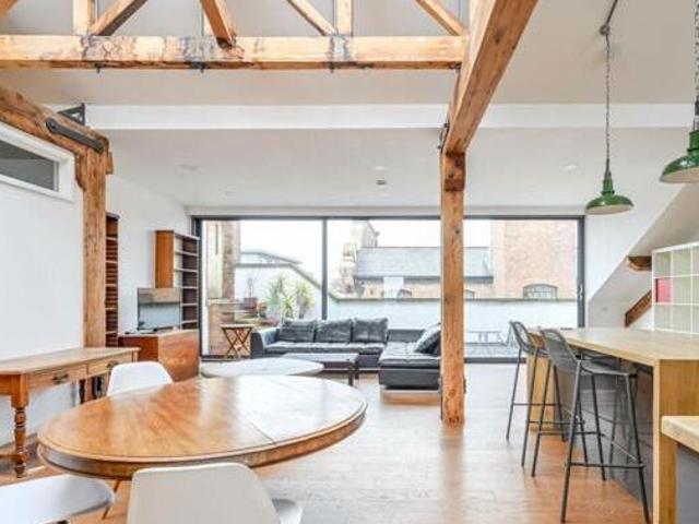 3 Bedroom Flat For Sale In Tower Hamlets, London