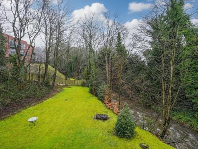 3 bedroom flat for sale in Twentywell Lane, Hallam Court, S17