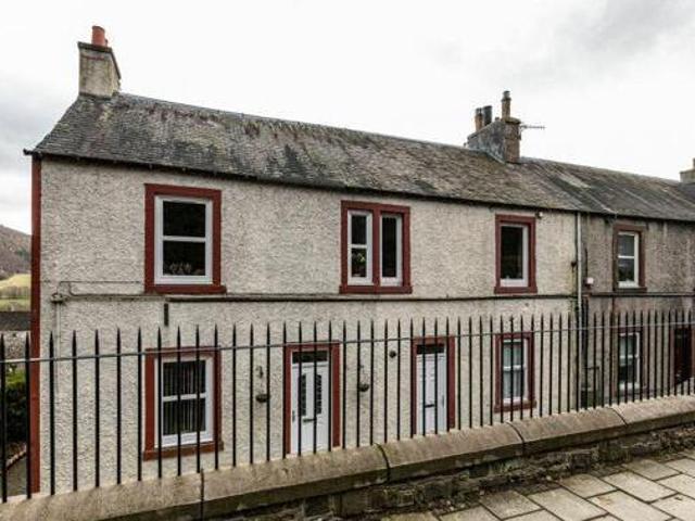 3 Bedroom Flat For Sale In Walkerburn