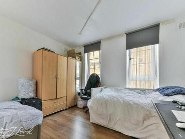 3 Bedroom Flat For Sale In Watts Street, London