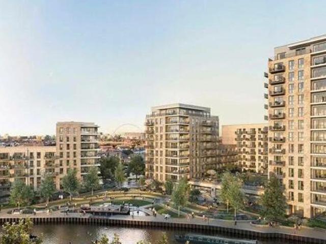 3 Bedroom Flat For Sale In Wembley, Middlesex