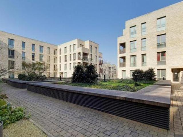 3 Bedroom Flat For Sale In Welford Court