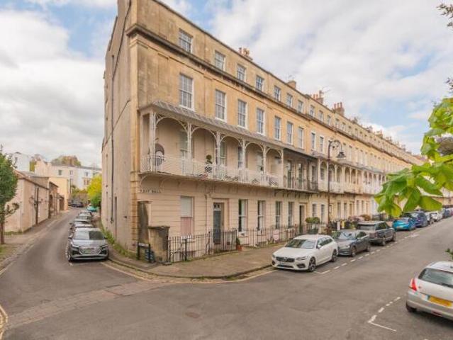 3 bedroom flat for sale in West Mall, Clifton, BS8
