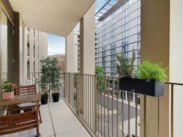 3 Bedroom Flat For Sale In Westminster, London