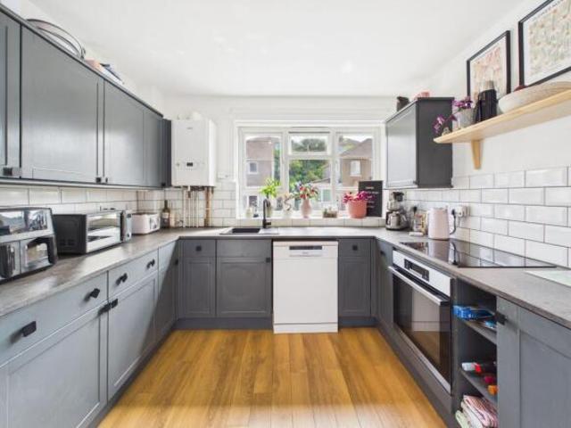 3 bedroom flat for sale in Weymouth Court, Weymouth Drive, Glasgow, G12