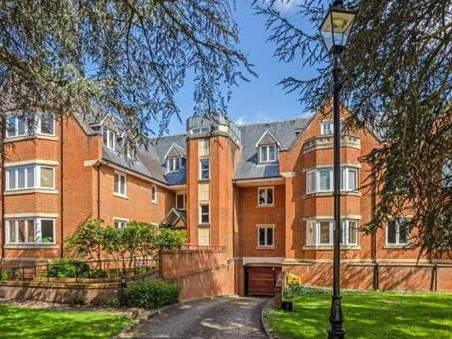 3 Bedroom Flat For Sale In Windsor