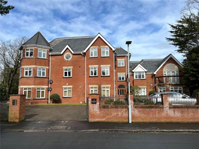 3 bedroom flat for sale in Wicks Lane, Formby, Liverpool, Merseyside, L37