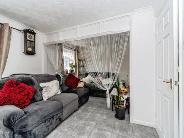 3 bedroom flat for sale in Williamson Road, Kempston, Bedford, MK42