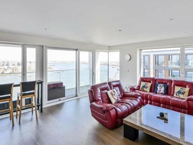 3 Bedroom Flat For Sale In Woolwich Riverside, London