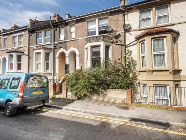 3 bedroom flat for sale in Albany Road, Montpelier, BS6