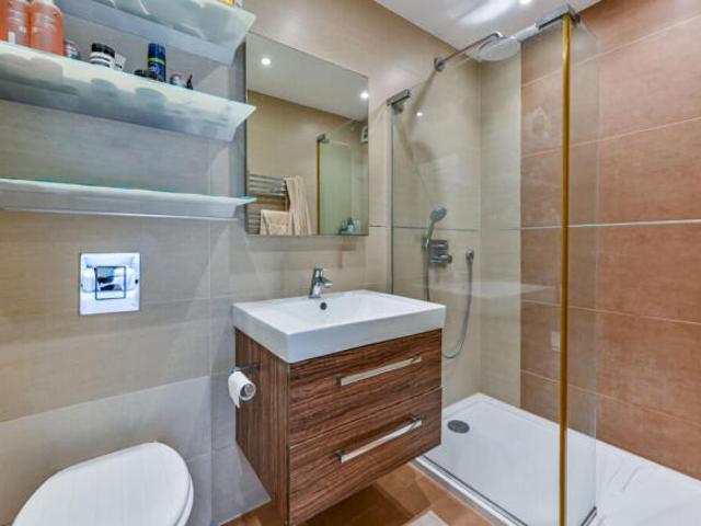 3 bedroom flat for sale in Albert Street, Mornington Crescent, London, NW1