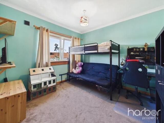 3 bedroom flat for sale in Ardnahoe Avenue, Glasgow, G42 0EU, G42