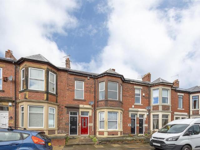 3 bedroom flat for sale in Audley Road, South Gosforth, Newcastle upon Tyne, NE3