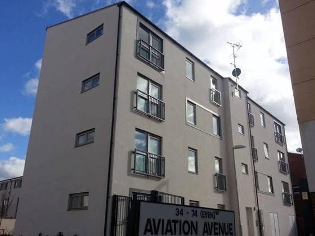 3 bedroom flat for sale in Aviation Avenue Hatfield AL10