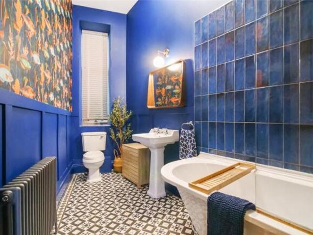 3 bedroom flat for sale in Barrington Drive, Glasgow, City, G4