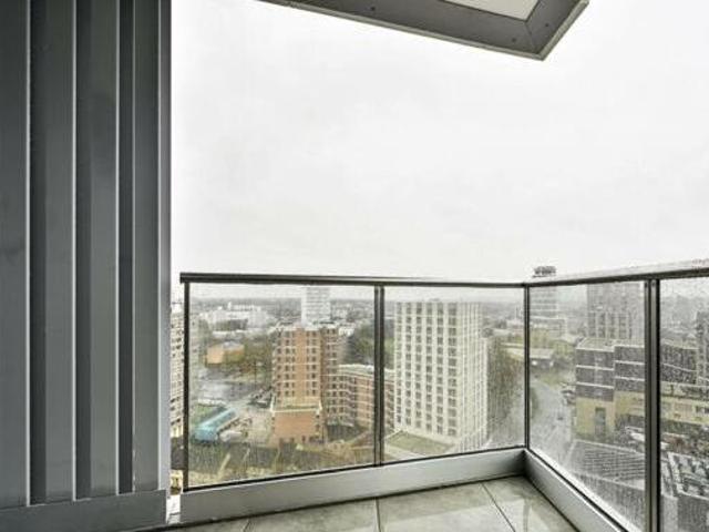 3 Bedroom Flat For Sale In Battersea