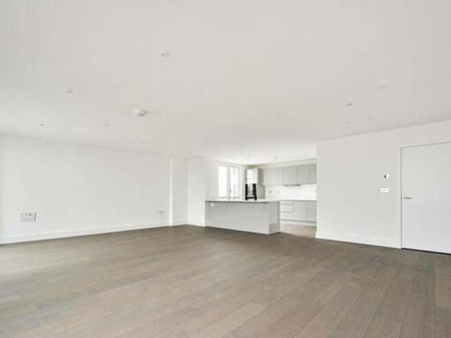 3 Bedroom Flat For Sale In Battersea