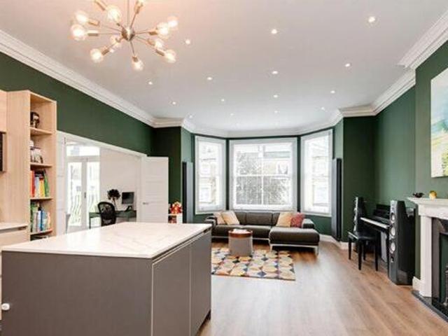 3 Bedroom Flat For Sale In Belsize Park