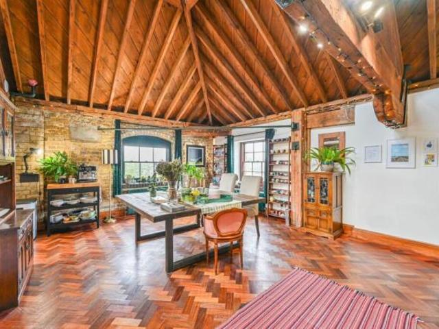 3 bedroom flat for sale in Bermondsey Wall East, Bermondsey, London, SE16